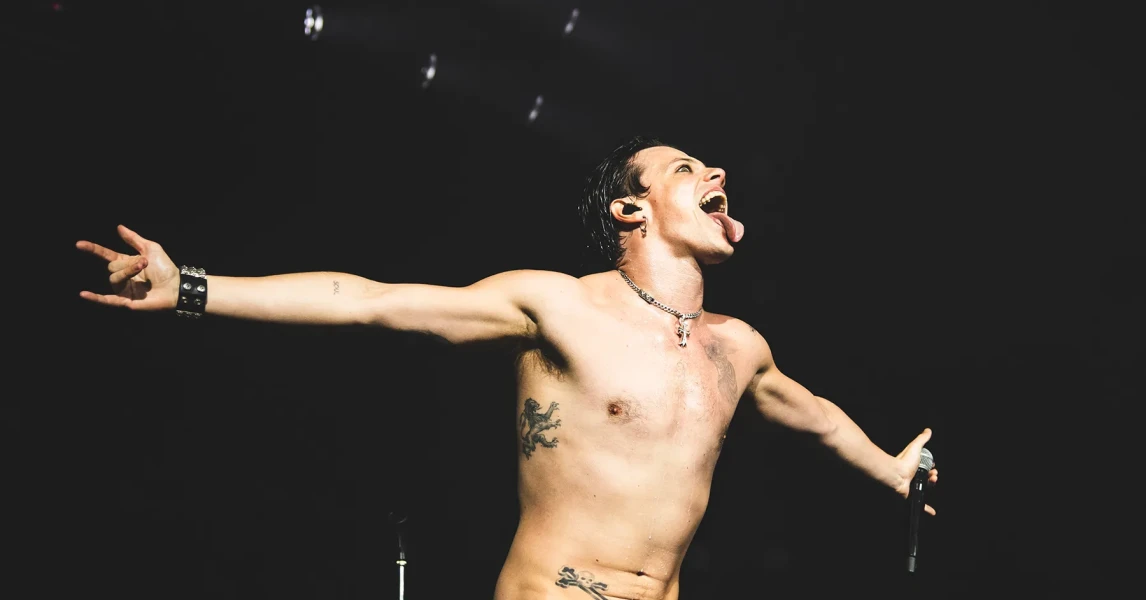 Yungblud anuncia segunda parte do álbum "IDOLS" para breve | Backstage ...